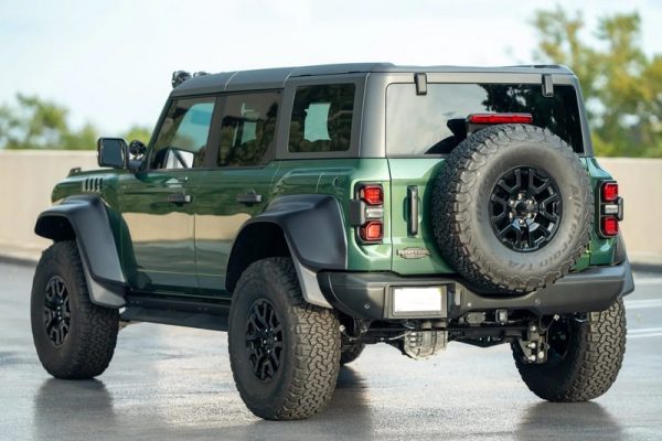 Unleashing the Beast: A Closer Look at the 2022 Ford Bronco Raptor in ...